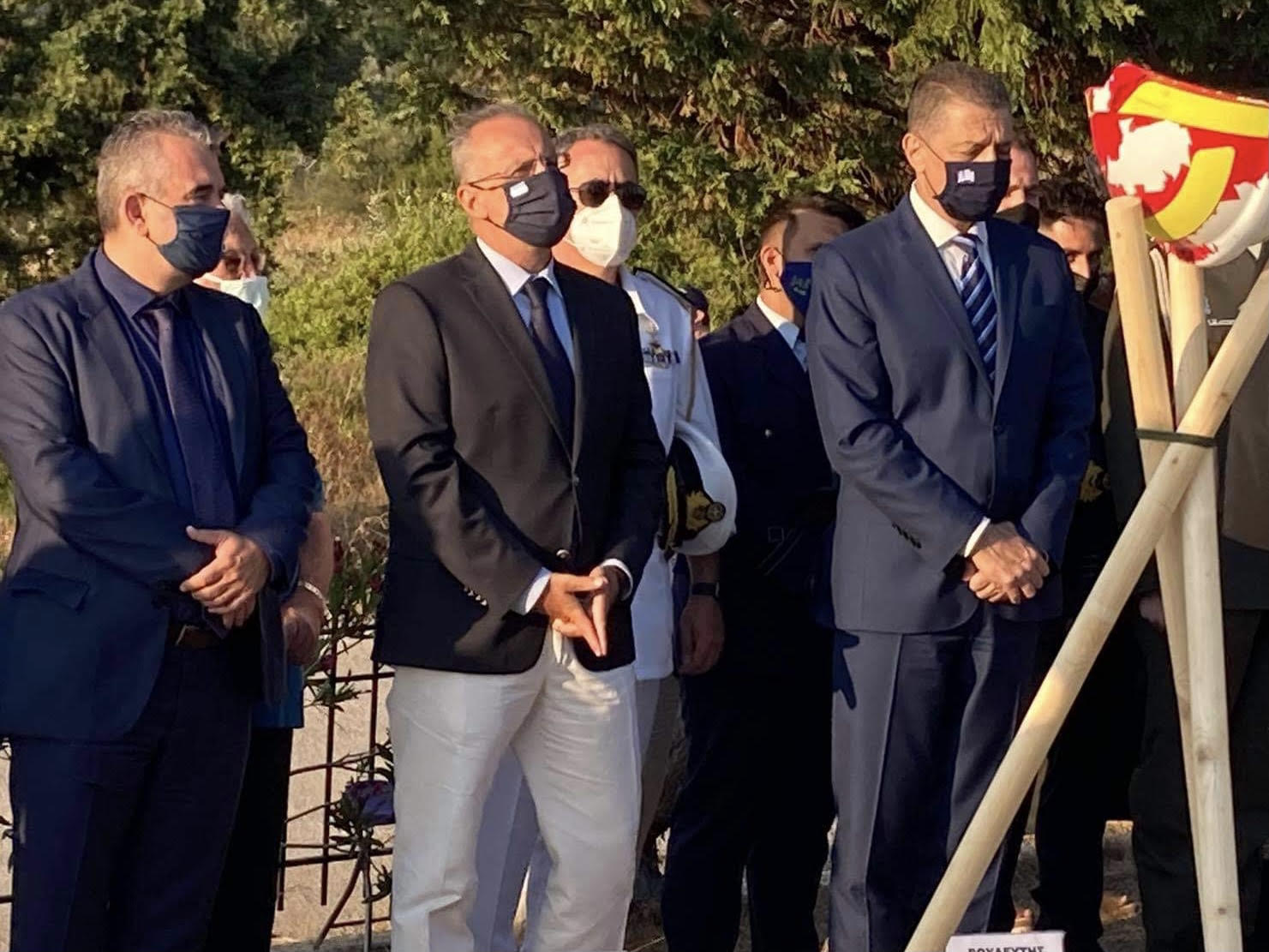 ΝΕΑ ΣΤΥΡΑ: Επιμνημόσυνη δέηση για τους δύο ήρωες πιλότους - Ευβοϊκή ...