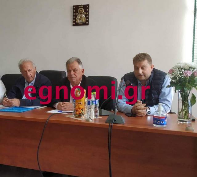 ΜΑΝΤΟΥΔΙ:Ο Κώστας Σκανδαλίδης γέμισε την αίθουσα - Ευβοϊκή Γνώμη online ...