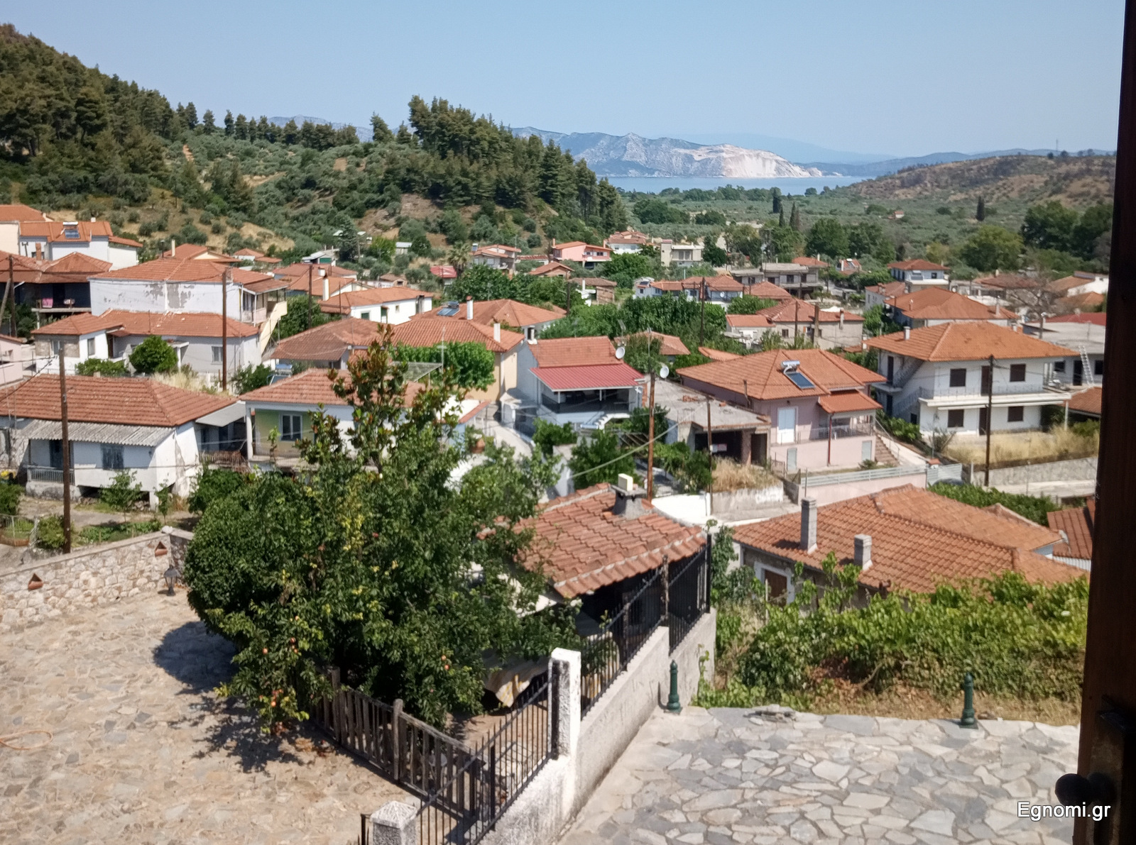 ΓΟΥΒΕΣ ΒΟΡΕΙΑ ΕΥΒΟΙΑ: Το ορεινό χωριουδάκι με τον εμβληματικό Πύργο του ...